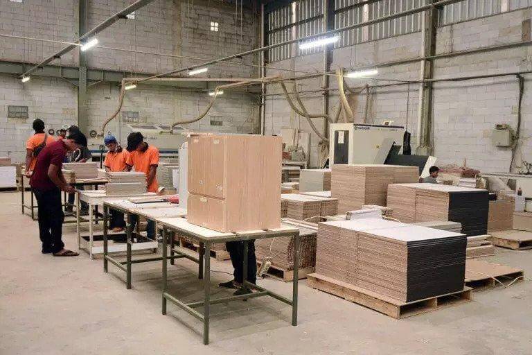 Jenis Perabotan yang Diproduksi di Pabrik Furniture - Mahogani